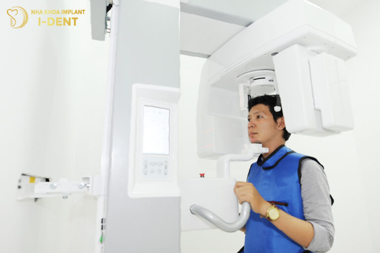 Niềng Răng Bao Nhiêu Tiền? Giá Niềng [Tháng 12/2025]